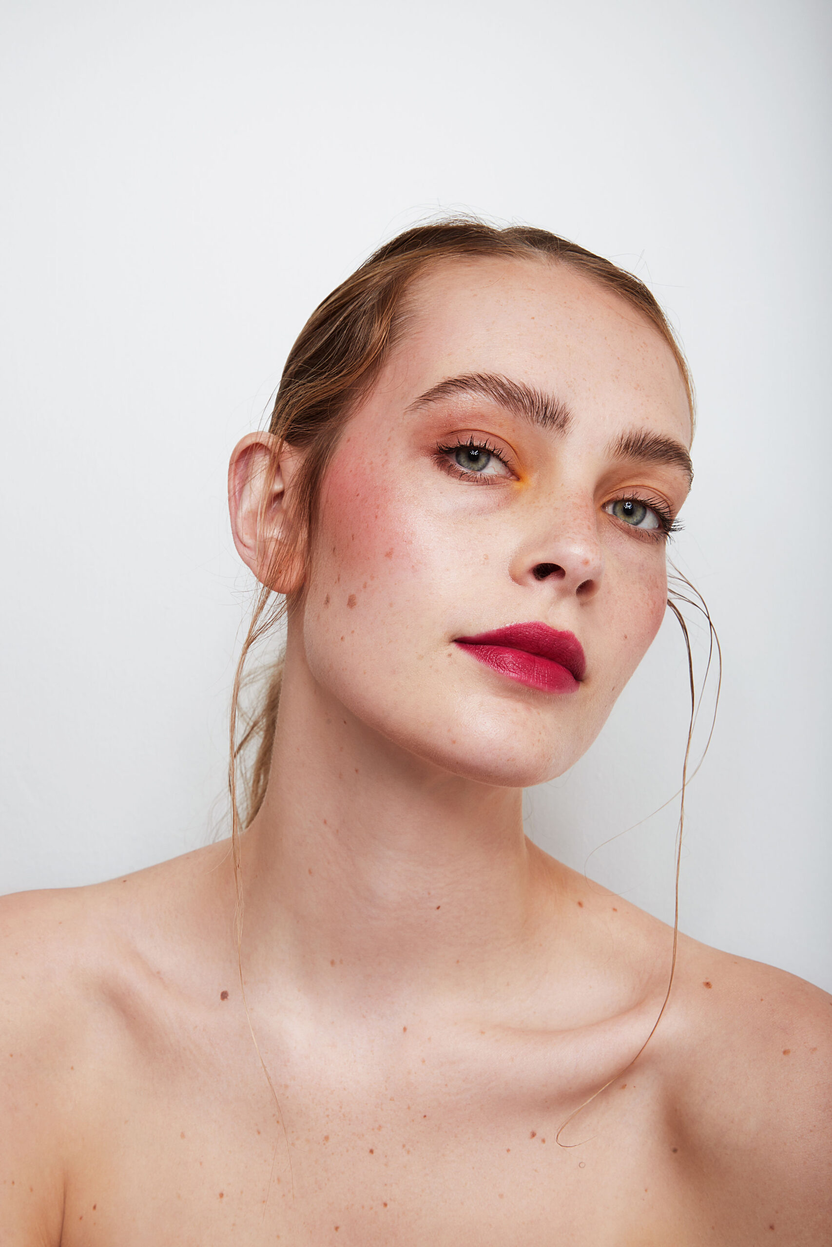 Miriam Kristal - Make Up Artist & Hairstylist